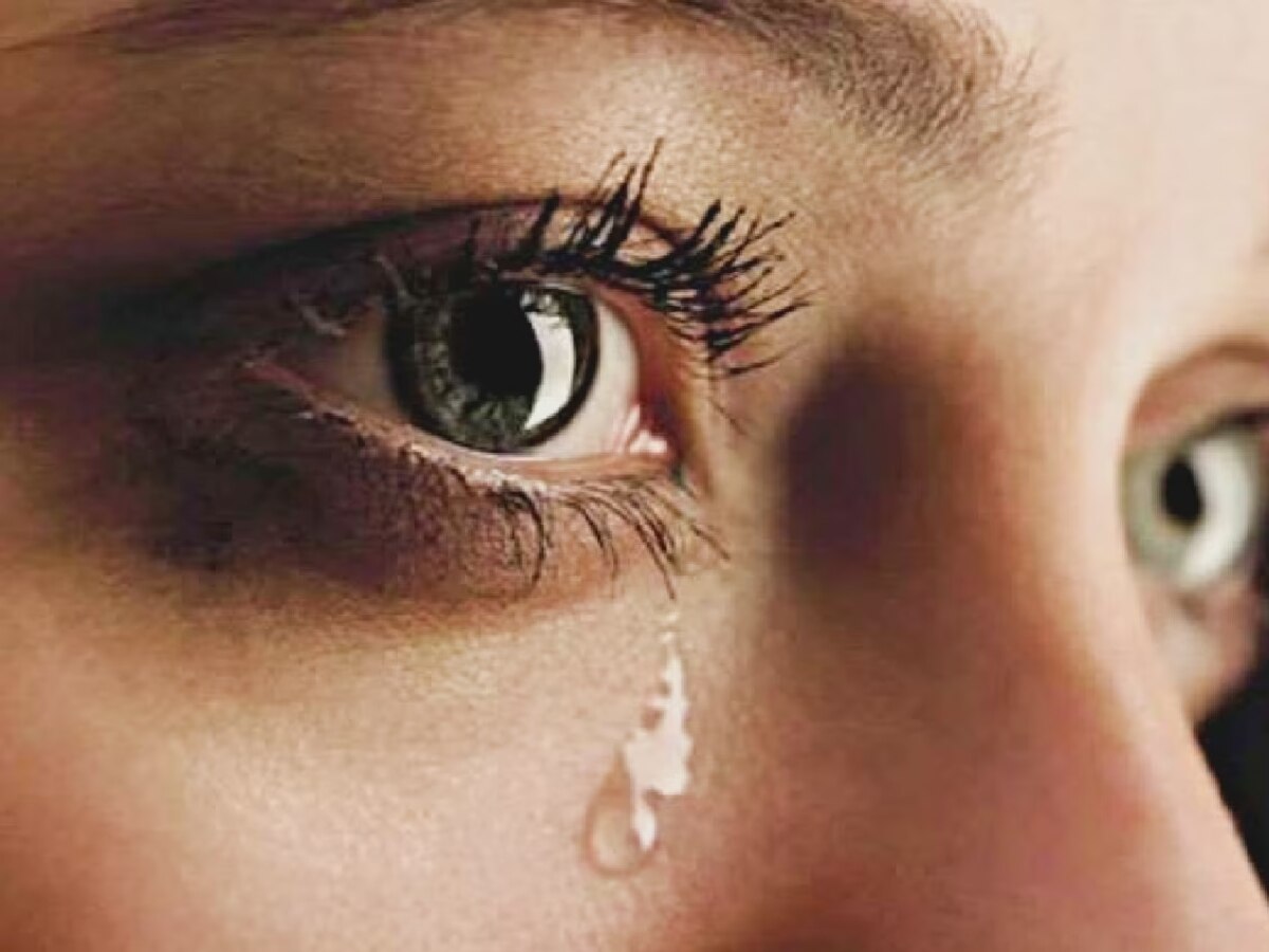 eye Flu increase due to rainfall flood know symptoms home remedies ...