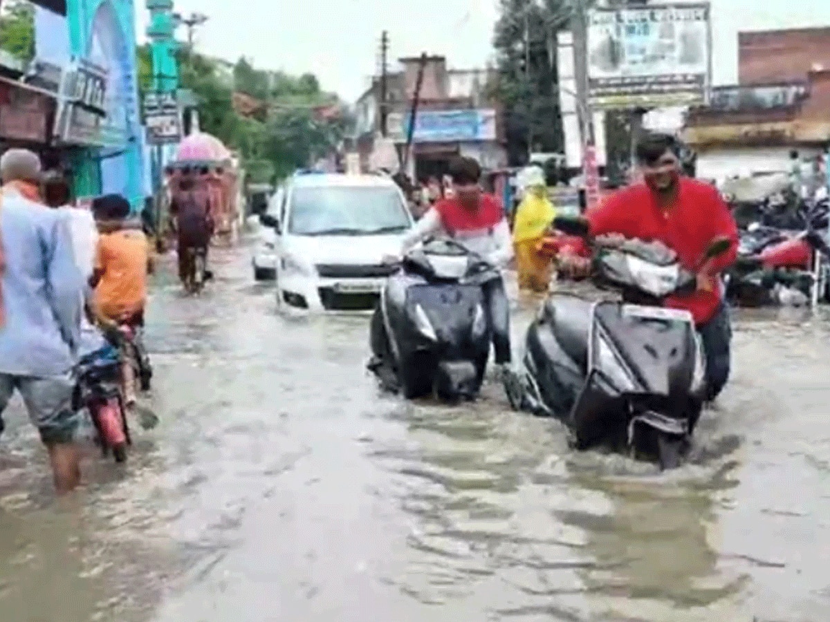 Delhi Weather Delhi Gets Flooded Again Imd Issues Orange Alert दिल्ली