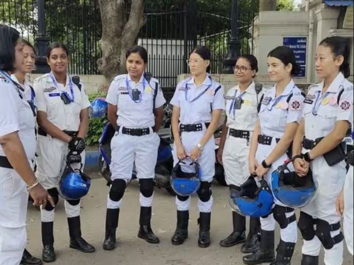 Police Uniform: ଏଠାରେ ଖାକି ବଦଳରେ ଧଳା ରଙ୍ଗର ୟୁନିଫର୍ମ ପିନ୍ଧିଥାଏ ପୋଲିସ ...