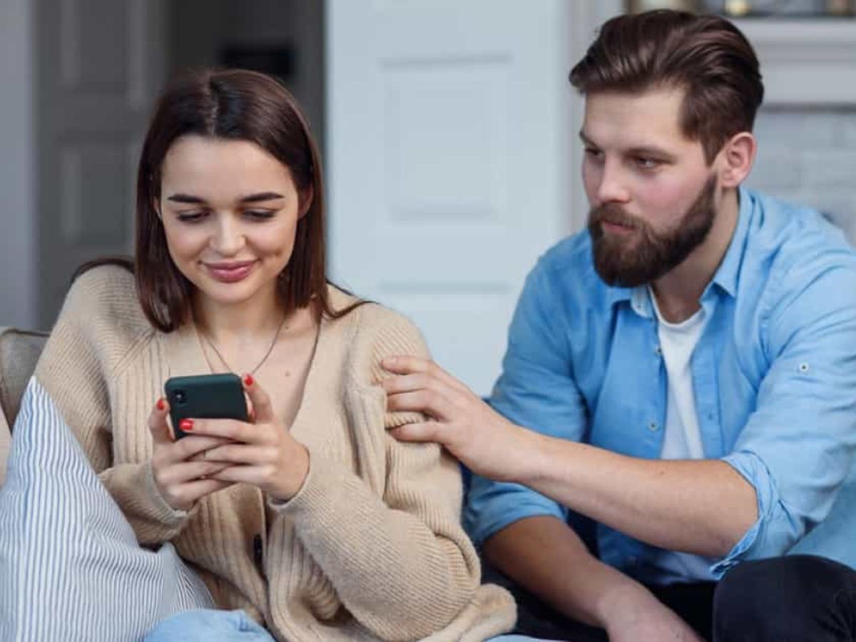 ignoring boyfriend and making relationship with ex-lover | Relationship ...