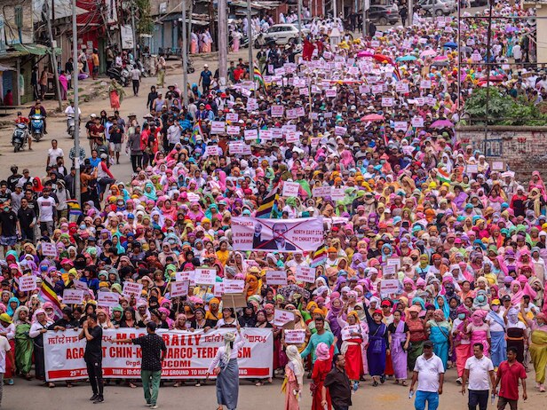 amid violence meitei community big protest in manipur | मणिपुर में ...