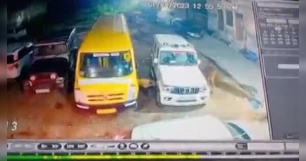 Shamli Crime news Vehicle mafia seen installing gprs on rto gypsy ...