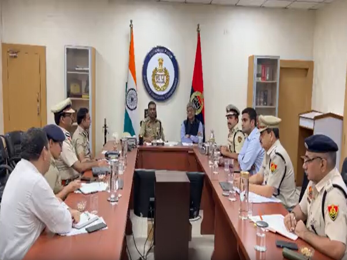 haryana news dgp haryana adgp cid reaches faridabad social media news ...