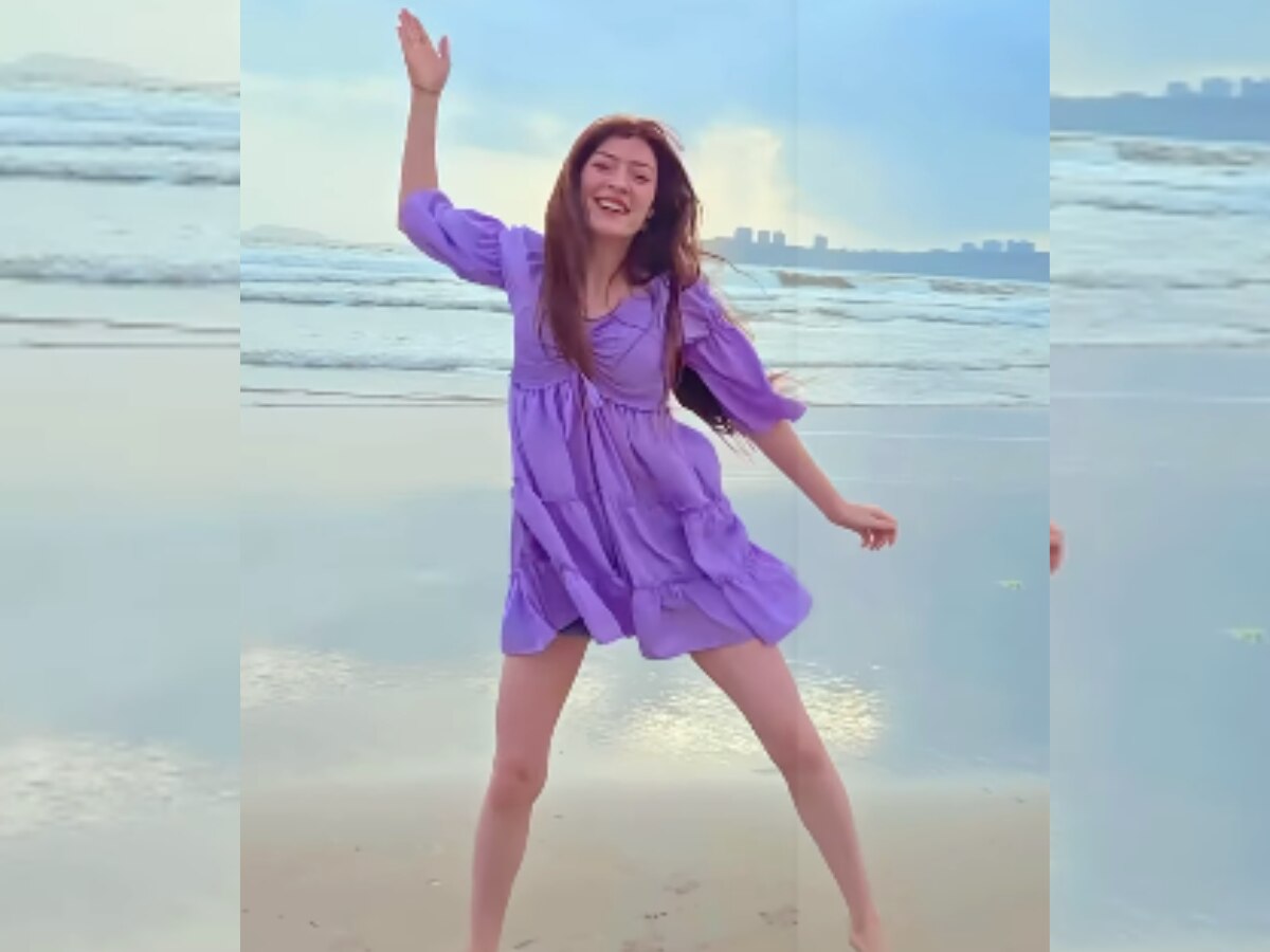 Videsi Bhabhi danced like tamanna bhatia on Kavala song | Videsi Bhabhi ...