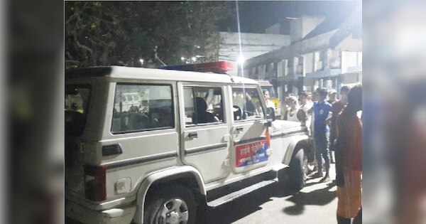 Patna Traffic Police agriculture department officer car hit 10 bikes in ...