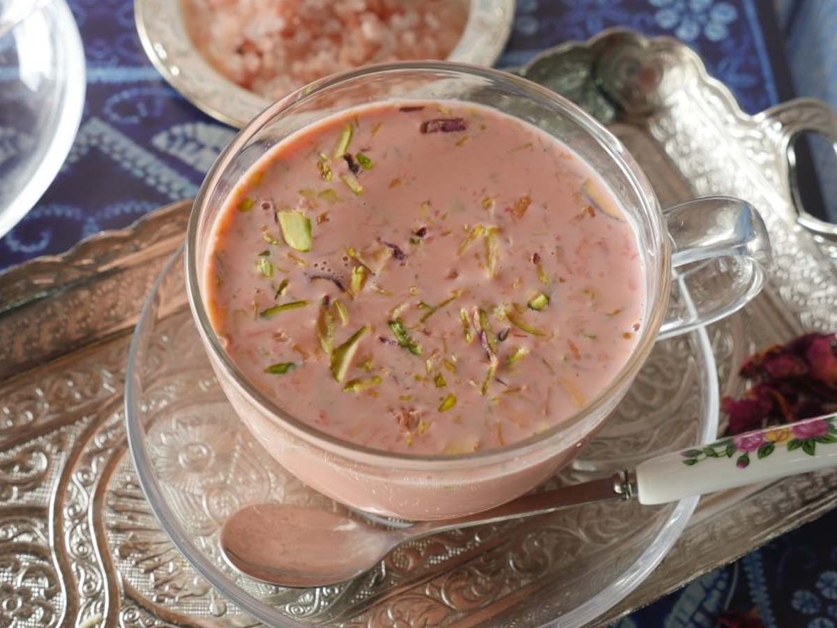 Kashmiri Tea Recipe how to make kashmirir noon tea recipe | इस तरह ...