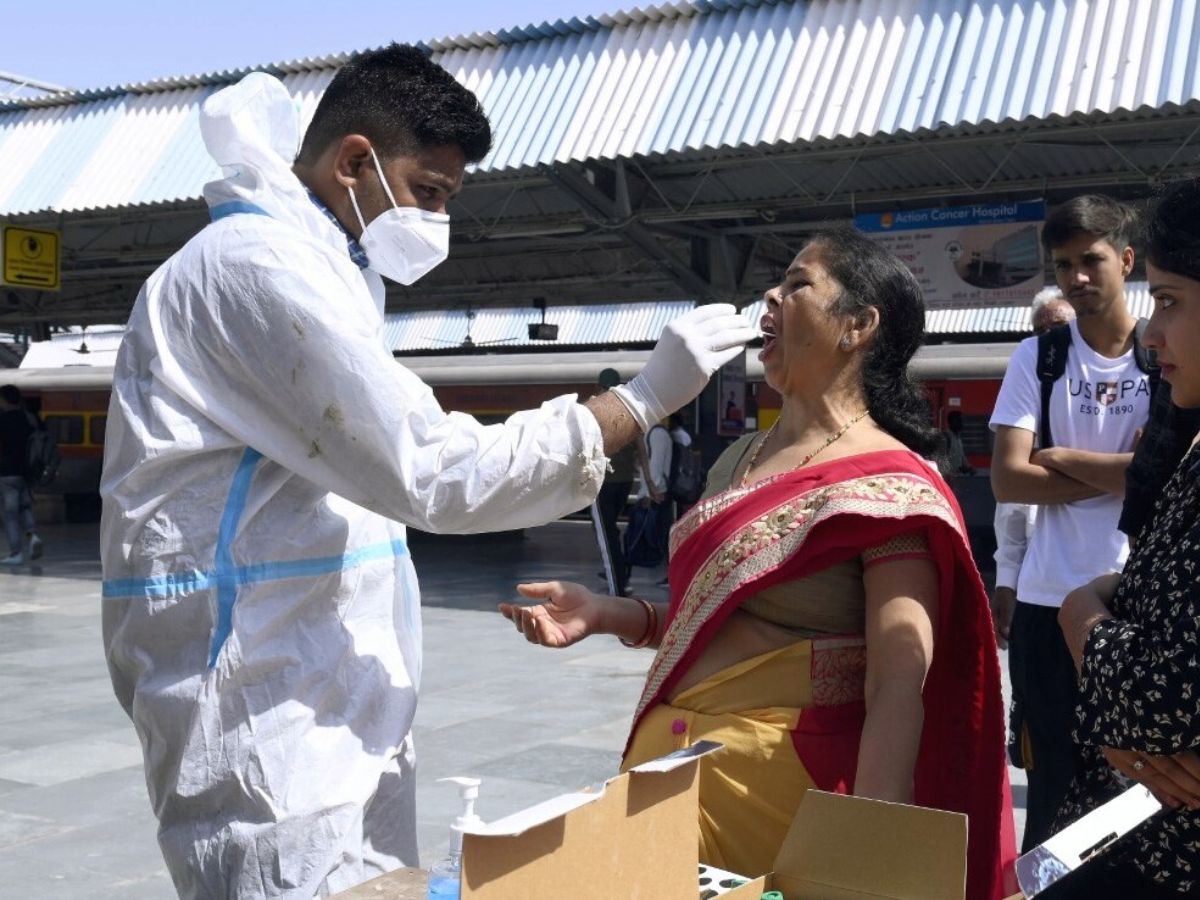 Covid 19 Alert corona update new variant Aris case symptoms bachav ke ...