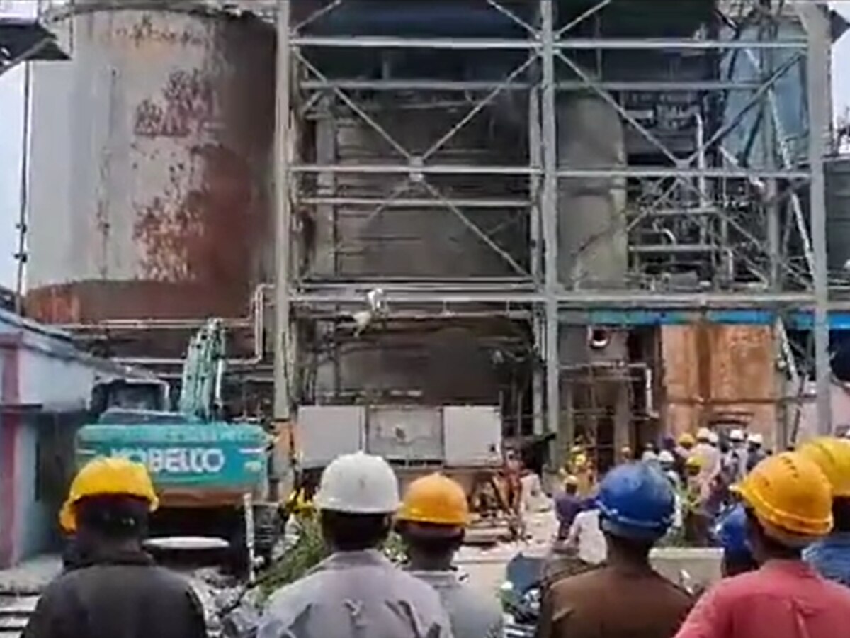 mp news Pulp plant explodes in Orient Paper Mill shahdol 1 death 13 ...