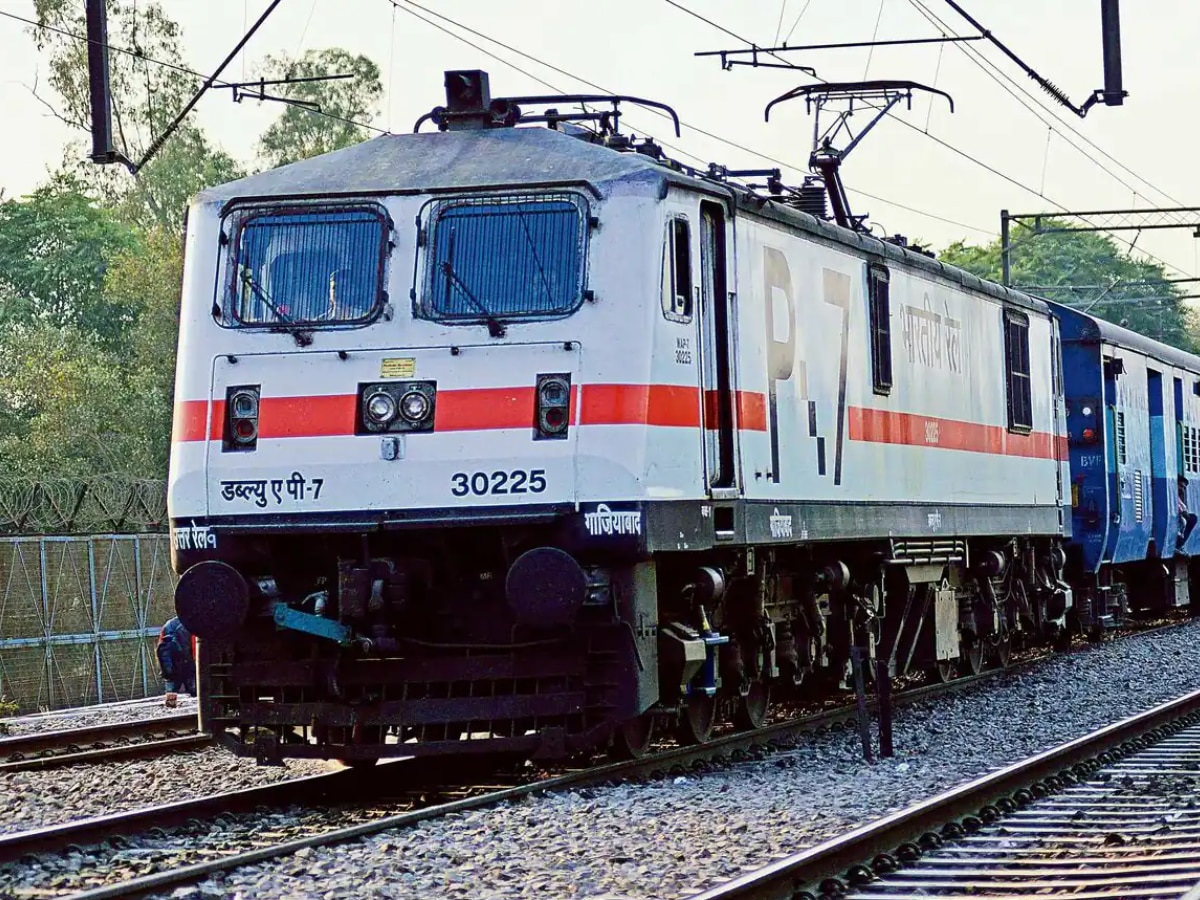Indian Railway cameras installed in train engines jabalpur zone Gives ...