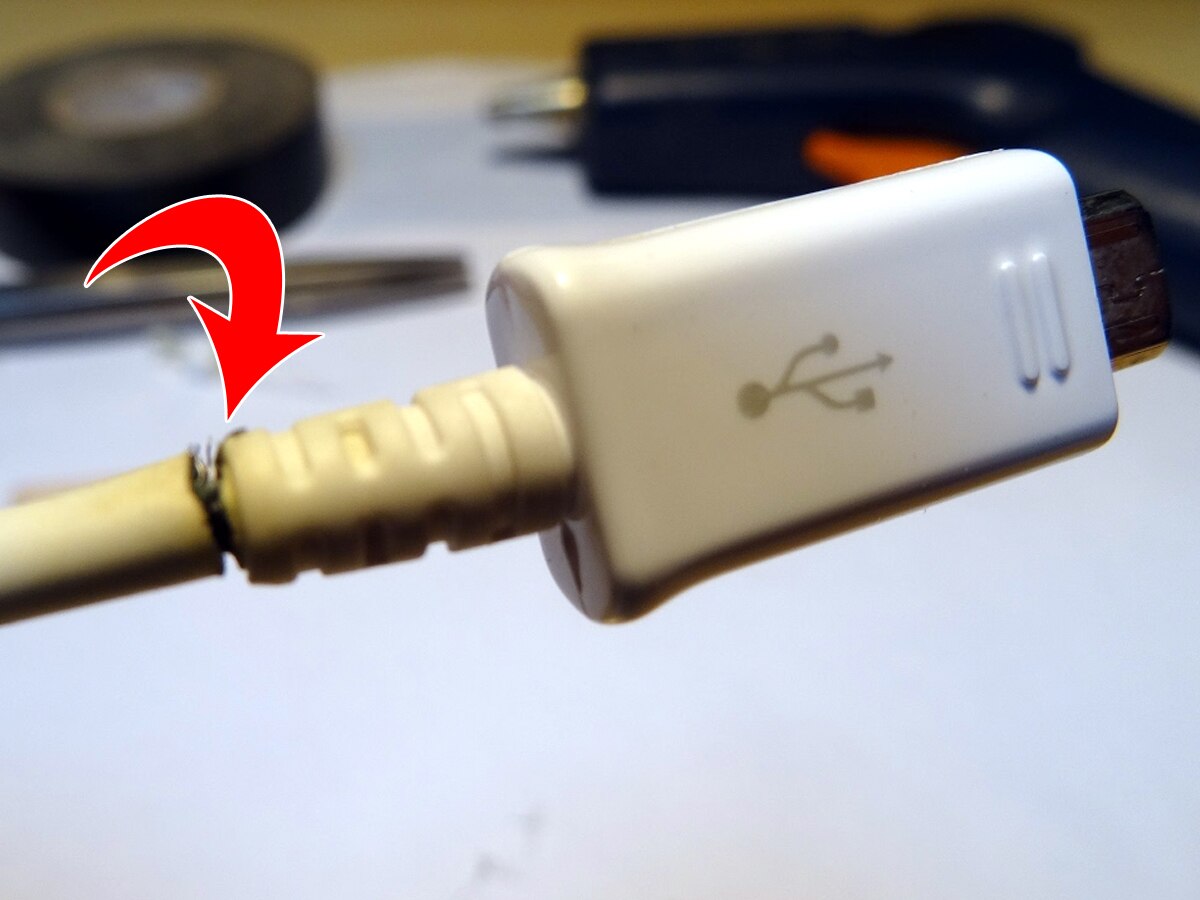 Smartphone Charging Tips Should the phone be charged with a Wire Cut ...