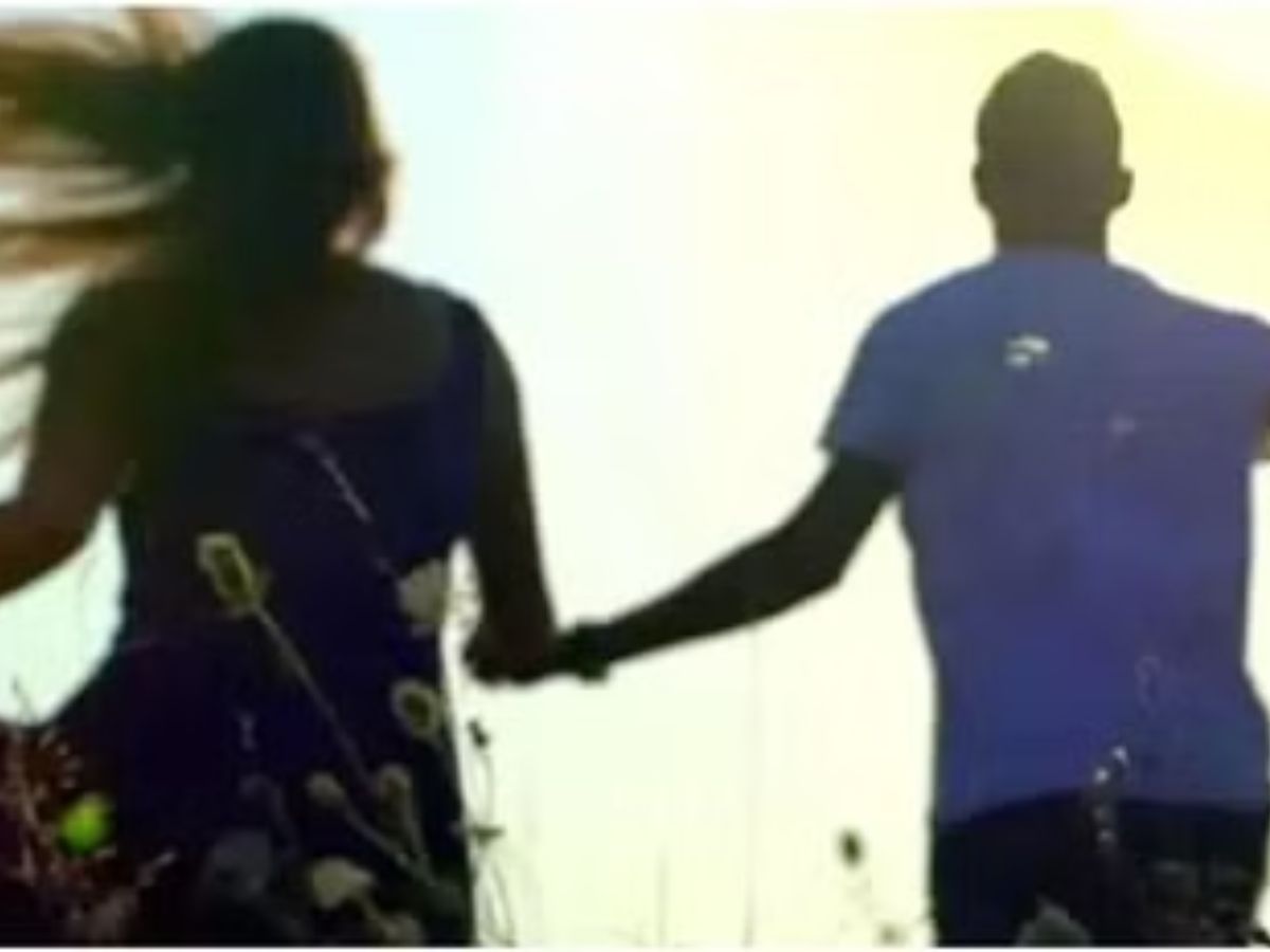 60 year old sasur and 21 old bahu fall in love and elope father in law ...