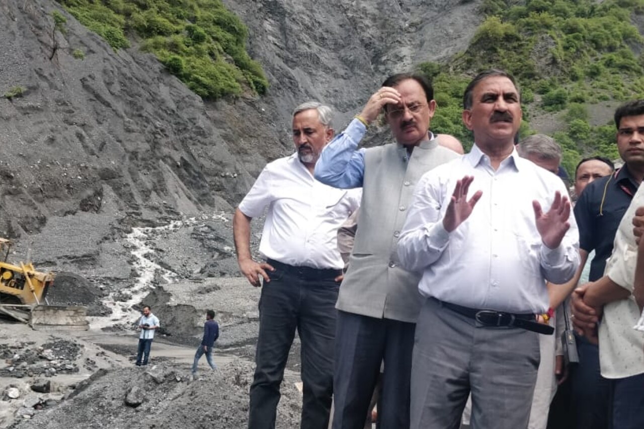 CM Sukhu reached to see the wounds of disaster in Sirmaur, assured all ...