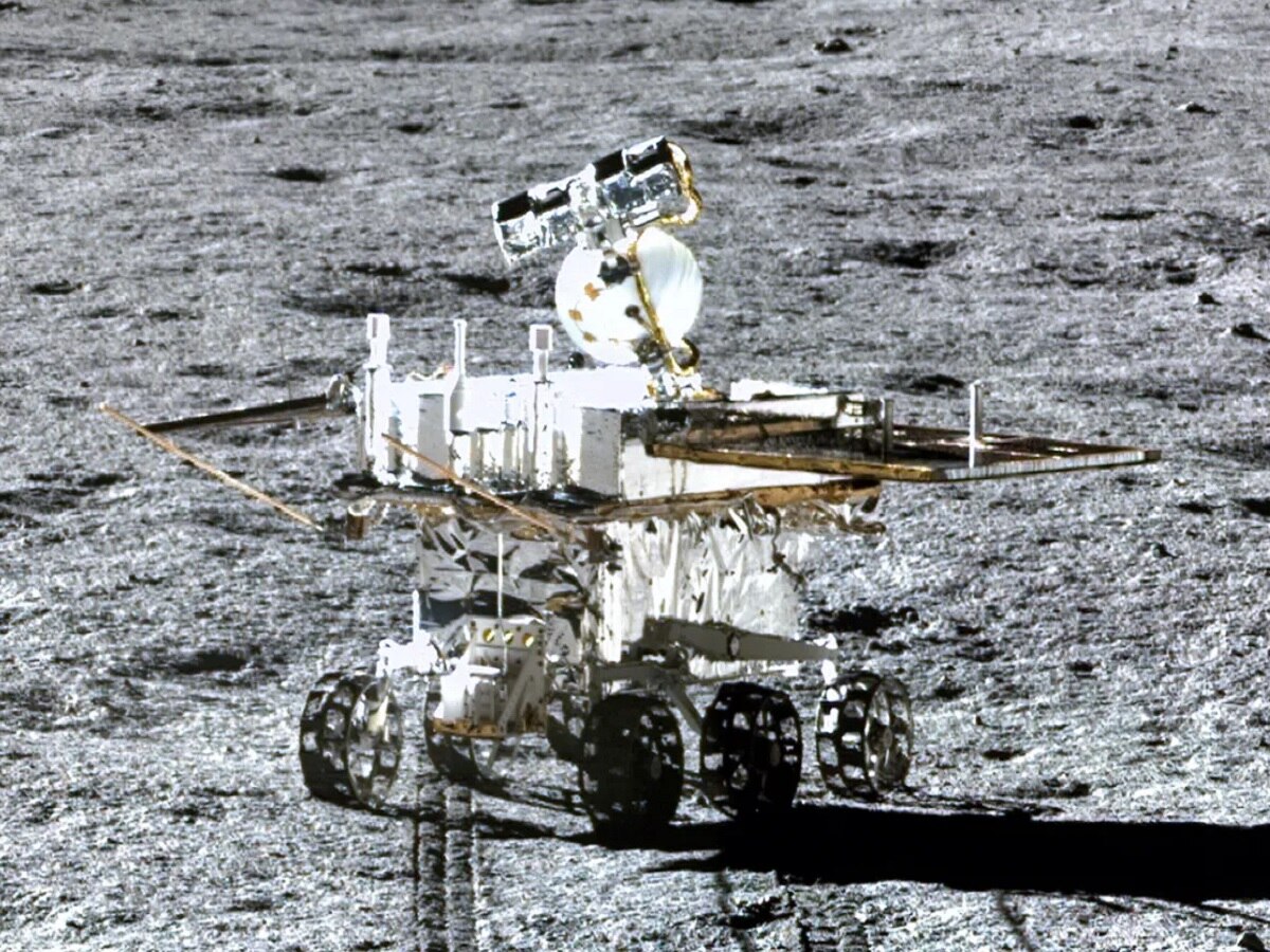 China Yutu 2 rover gave special information underneath of moon surface ...