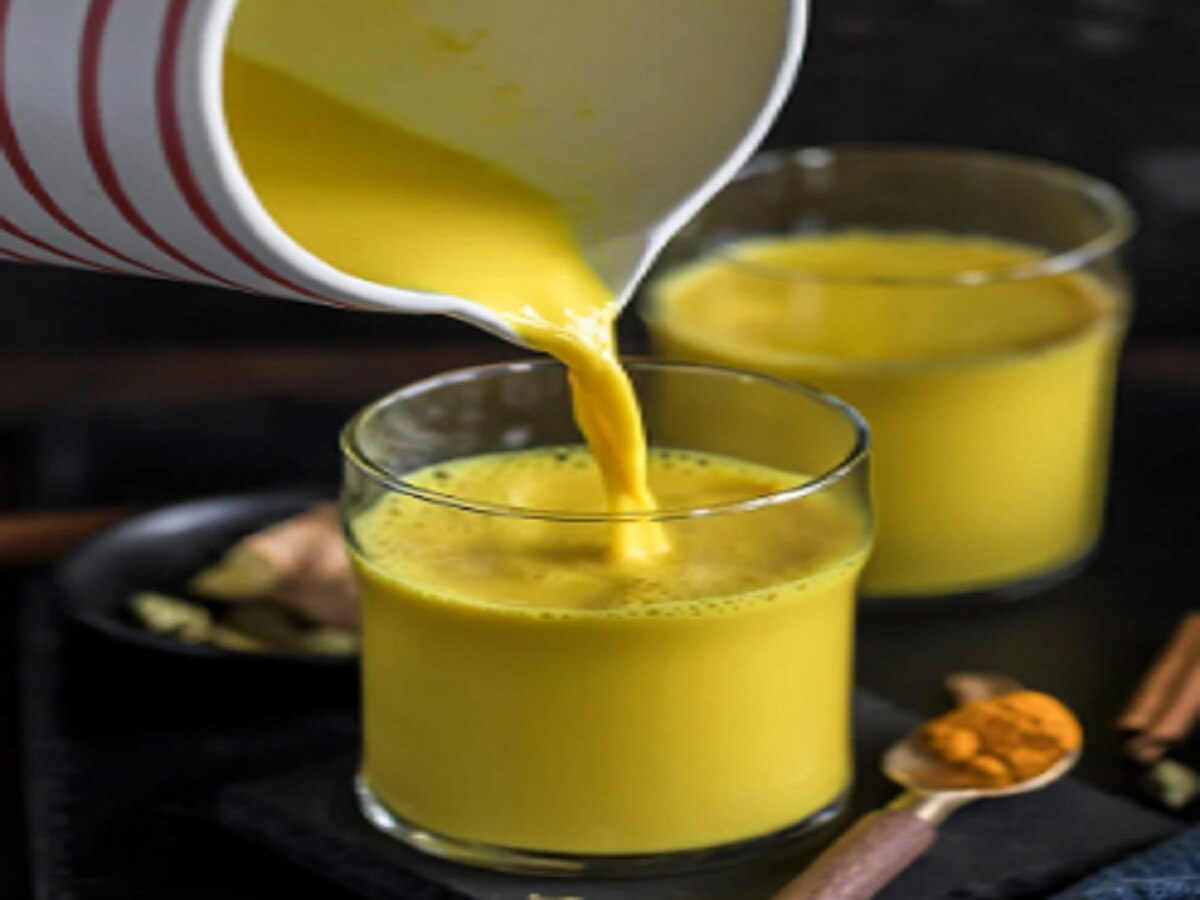 Benefits Of Turmeric Milk Drink haldi wala milk before going to bed this change will happen in ...