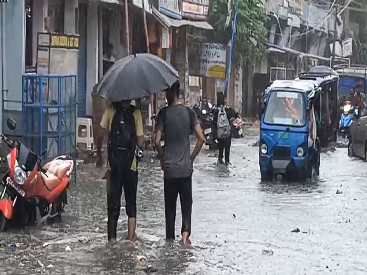 Heavy rain in Bihar Sharif exposed the smart city roads turned into ...