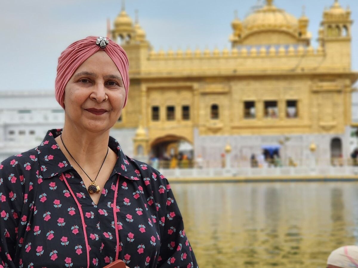 Navjot Kaur Latest Photos: ਕੈਂਸਰ ਨਾਲ ਲੜ ਰਹੀ ਨਵਜੋਤ ਕੌਰ ਪਹੁੰਚੀ ਹਰਿਮੰਦਰ ...