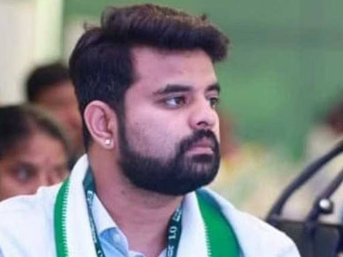 prajwal revanna disqualifies from lok sabha karnataka high court order ...