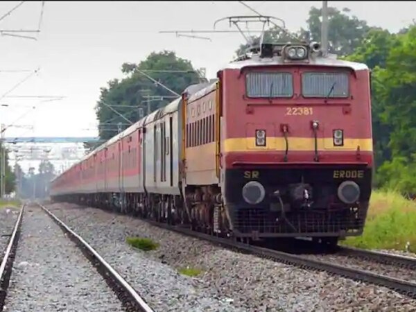 Subedarganj dehradun express trains starts from kanpur central railway ...