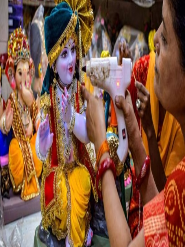 how to please laddu gopal Janmashtami 2023 kab hai shubh muhurat shubh ...