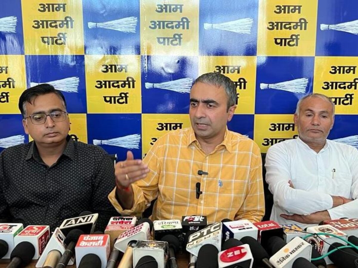 Haryana aap vice president Anurag Dhanda attack manohar on Sandeep ...