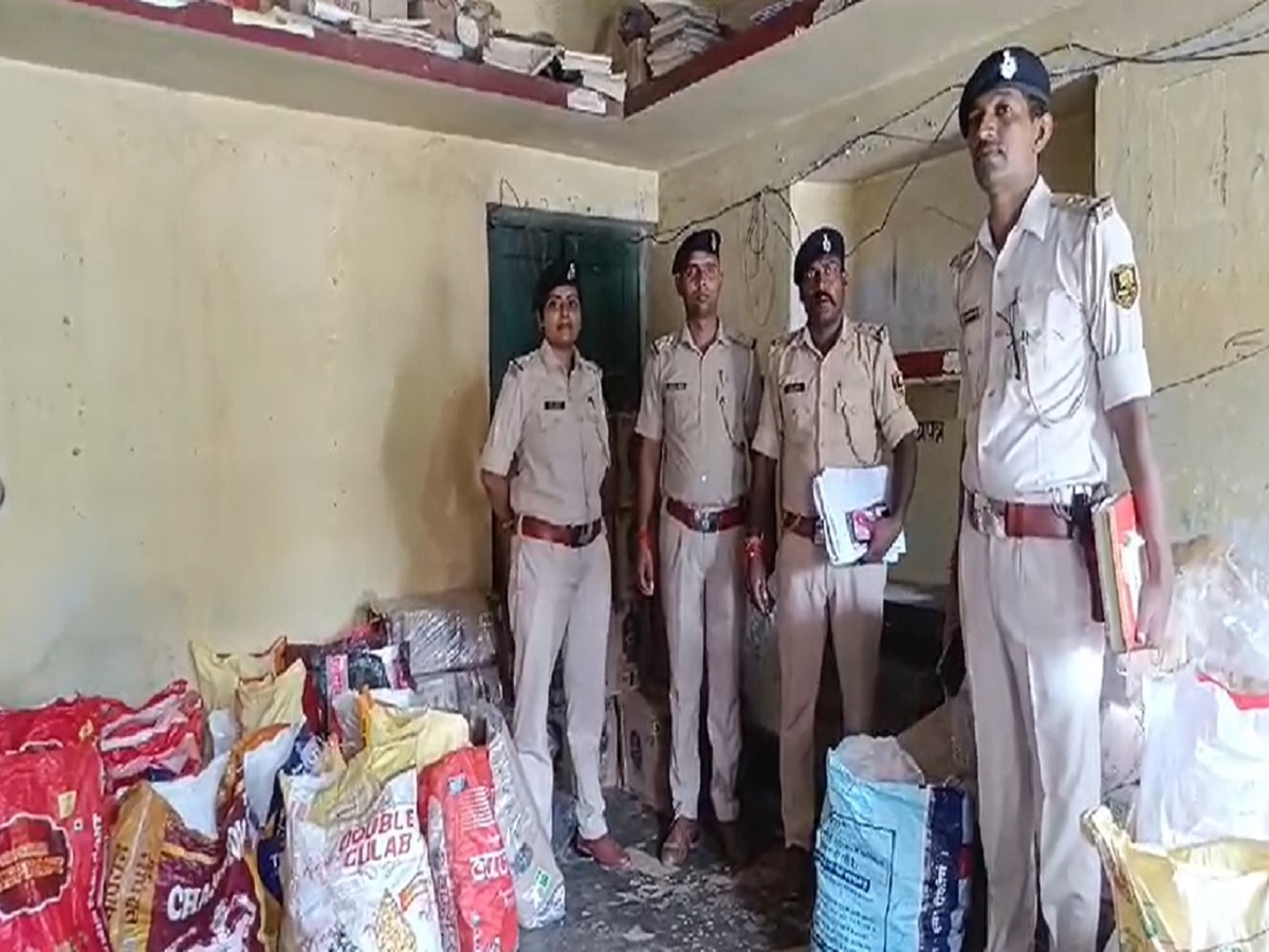 Foreign liquor worth 10 lakh rupees recovered in Goraul police station ...
