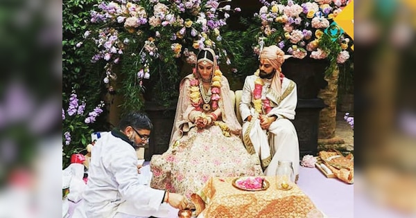 According hindu vaidik marriage saat pheron ke saat vachan meaning and ...