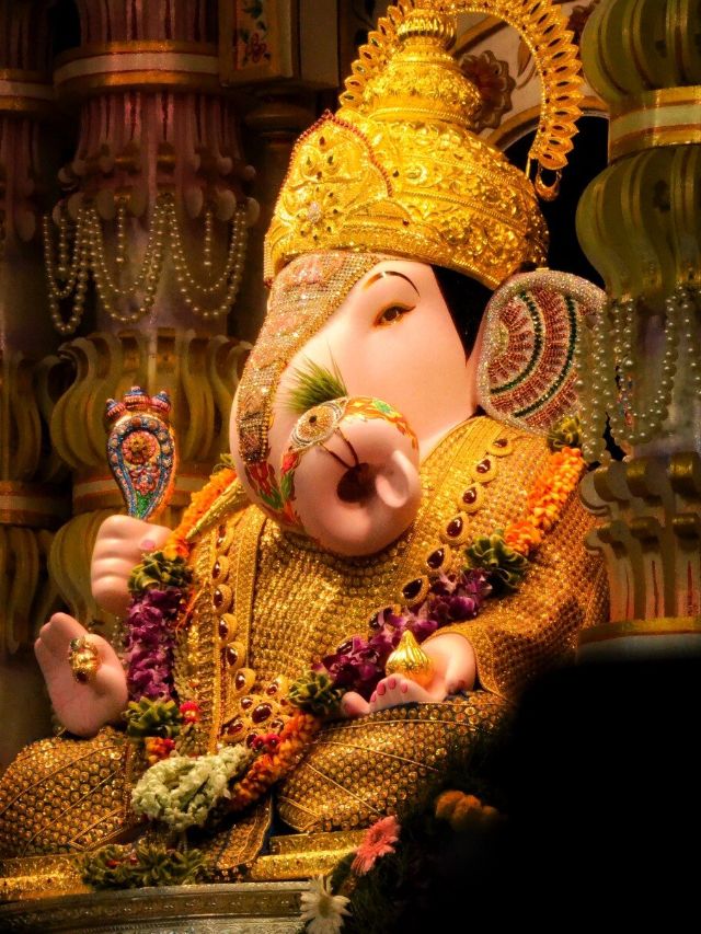 Why the moon should not be seen on the day of Ganesh Chaturthi kalank ...