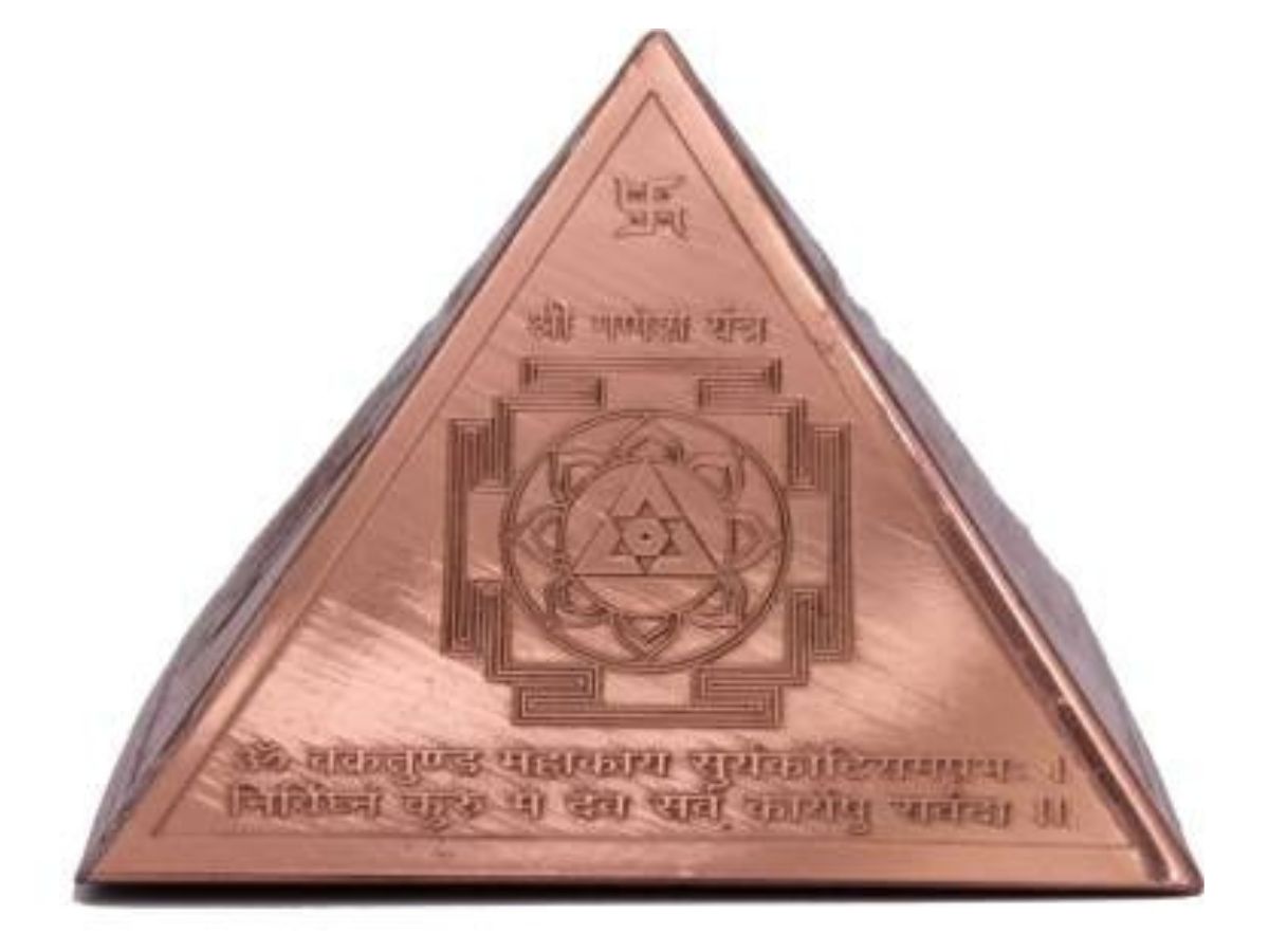 Vastu Shastra keep pyramid in this corner to keep away negative energy ...