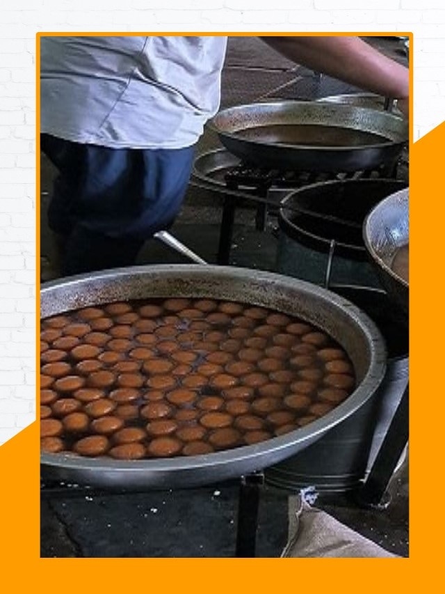 Aligarh Iglas chamcham famous for its delicious taste know why sweet ...