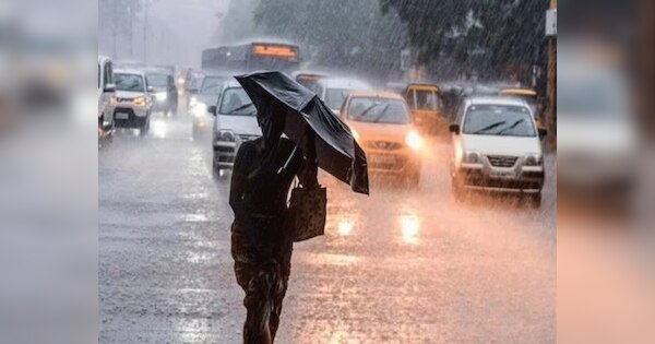 Weather Update Today People in trouble due to flood in Nagpur rain ...