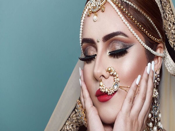 samudrik shastra female These 3 parts of a woman body reveal all her secrets | Samudrika Shastra ...