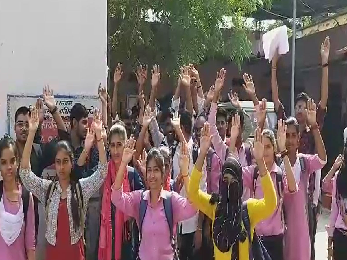 Sikar News Lack of buses at main roadways bus stand school children get ...