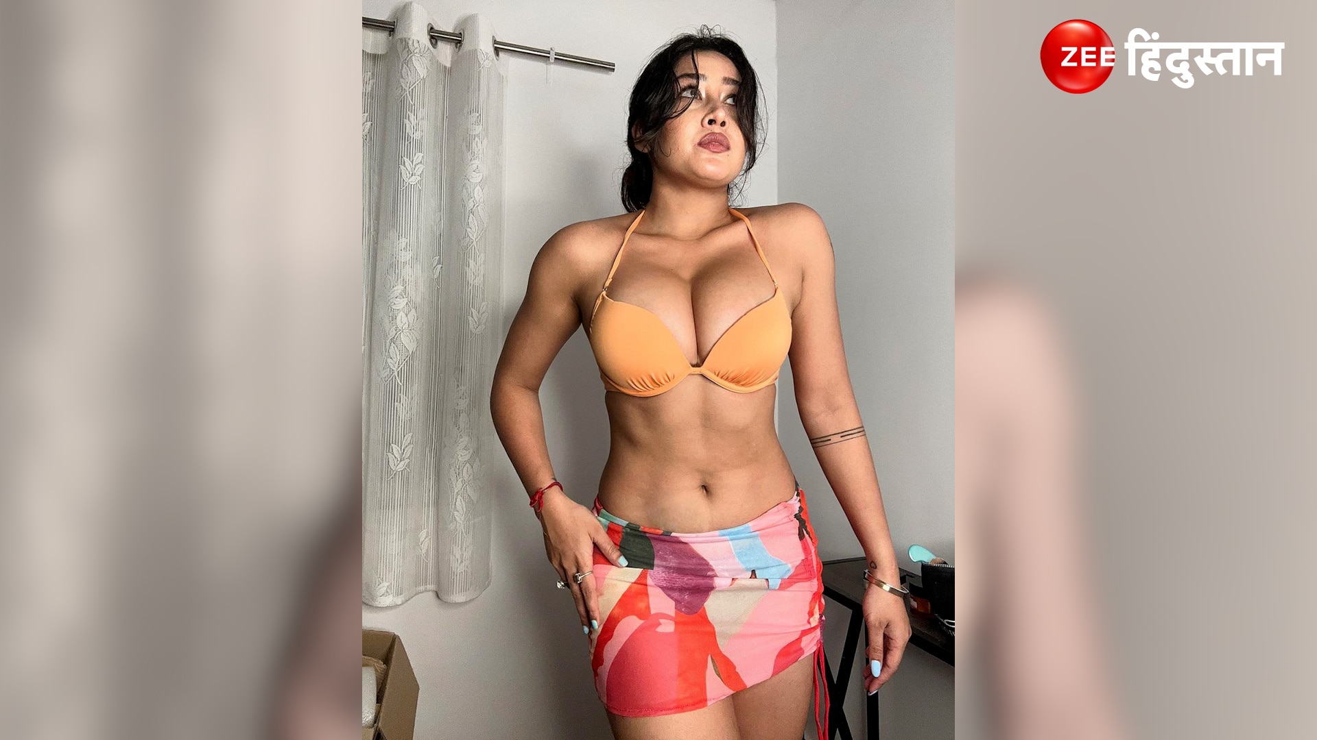 Sofia Ansari hot pose on Besharam Rang Song in Swimming Pool instagram reel video goes viral ...