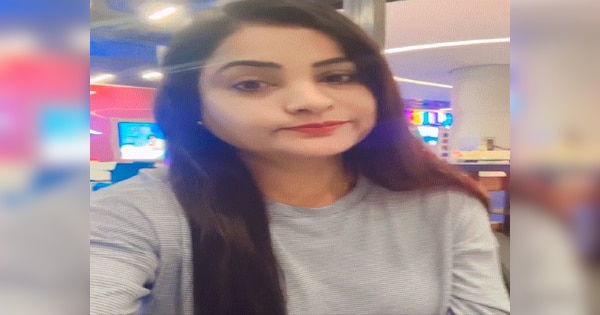 Bidusmita Viral Video: 'ପ୍ରେମ ହେଇଗଲା ଜାଣିନି' ଗୀତରେ ଫ୍ୟାନ୍ସଙ୍କୁ ପାଗଳ କଲେ ...