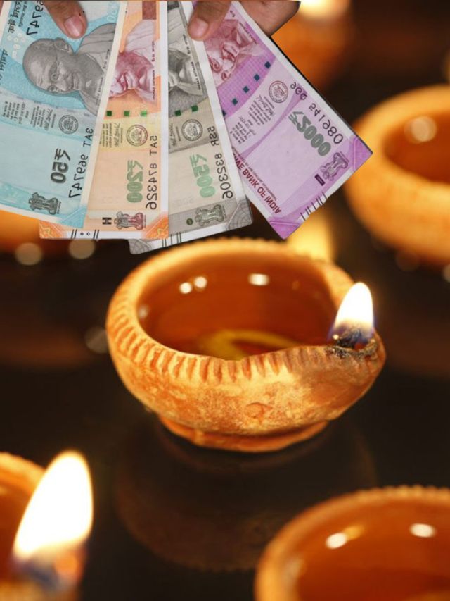 Benefits of Liting Diya near Tulsi: तुलसी के पास इस तरह दीपक जलाने से ...