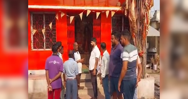 Thieves stole from Hanuman temple in Dhanbad | Dhanbad News: पुलिस तो छोड़ो, भगवान से भी नहीं ...