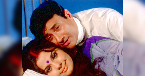 Dev anand offered mumtaz his sister role in Hare Rama Hare krishna, she ...
