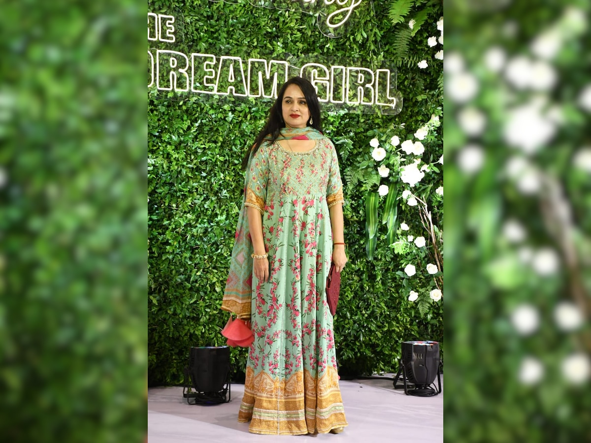 Hema malini 75th birthday celebration raveena tandon, rekha, jaya ...