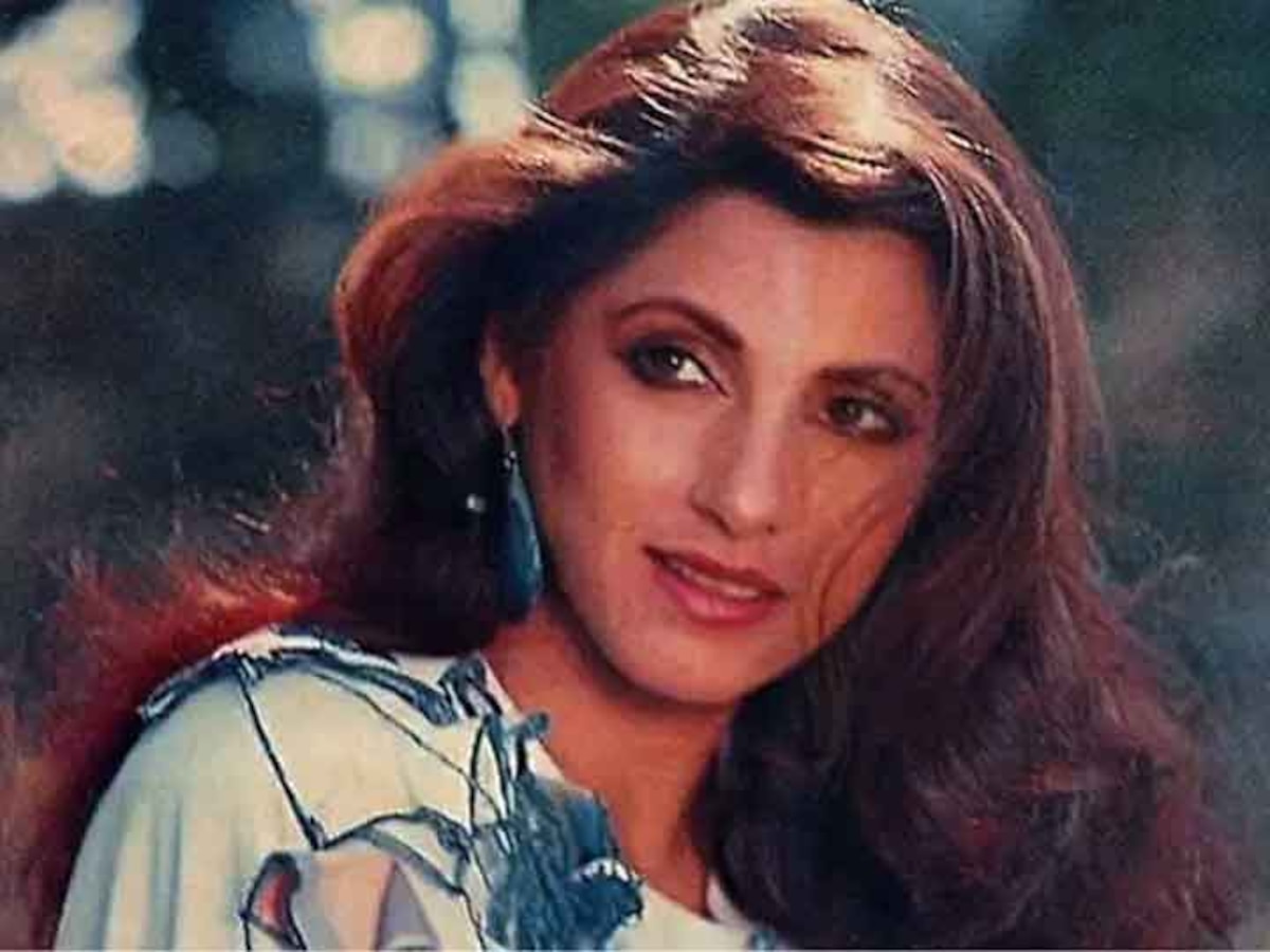 Bollywood actress who has romanced both father and son onscreen Dimple ...