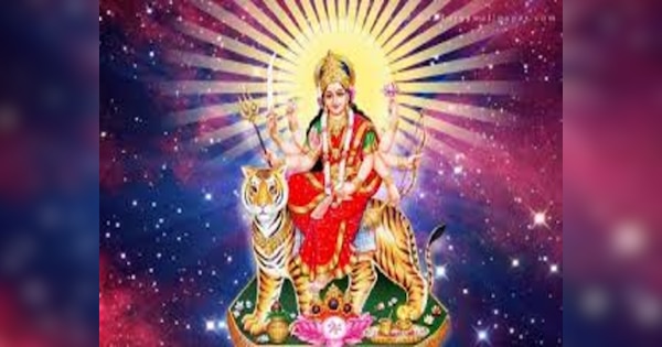 shardiya navratri maha ashtami 2023 upay recite maa gauri chalisa path ...