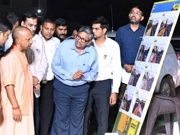 UP CM Yogi Adityanath gave certificates to 108 buildig owners for ...