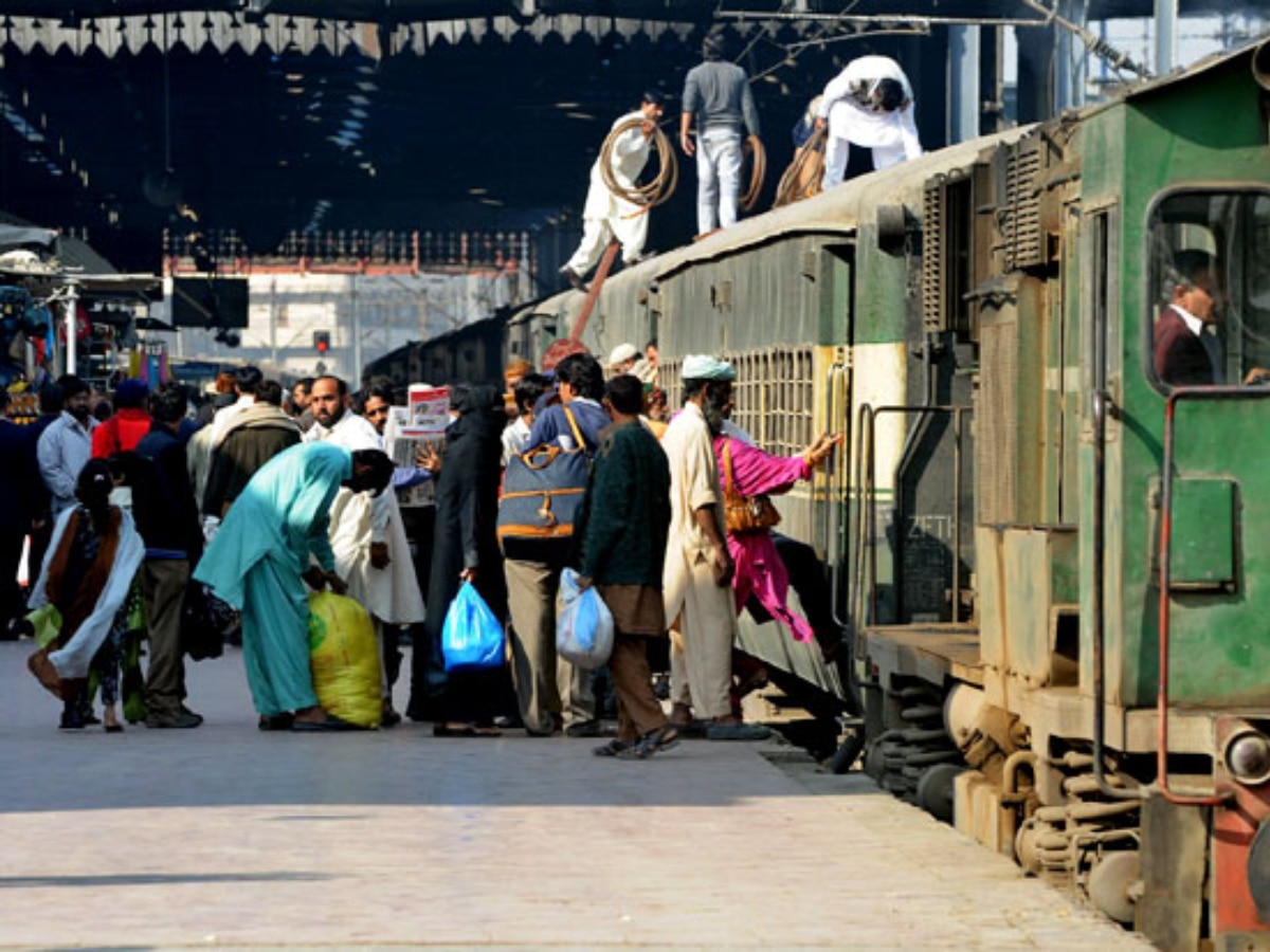 know how is the condition of pakistan trains as compared to indian ...