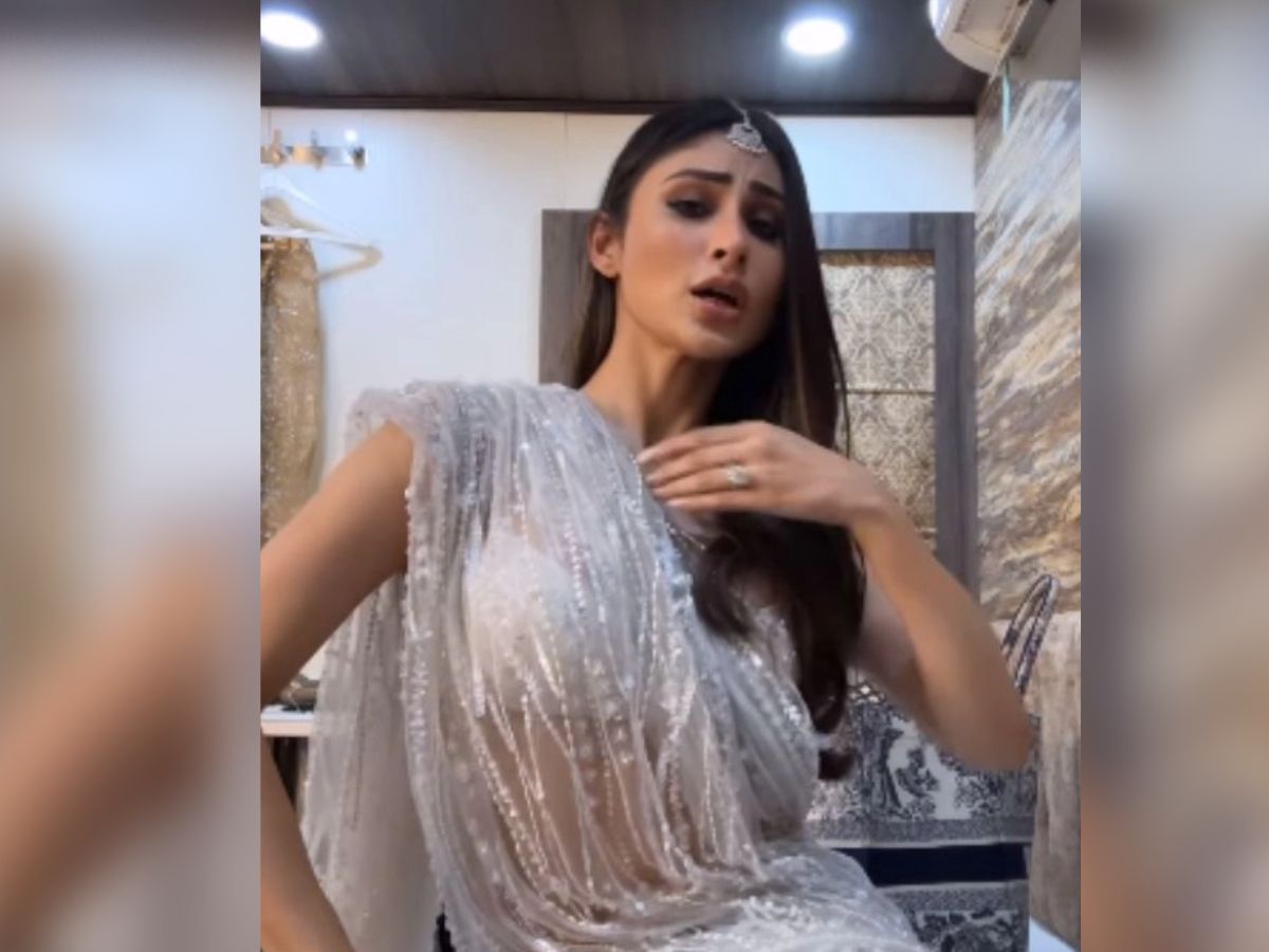 Mouni Roy showed her style like Anarkali mughal e azam | Mouni Roy ...