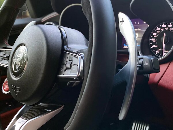 What are the paddle shifters in cars and how they works । क्या होते हैं ...