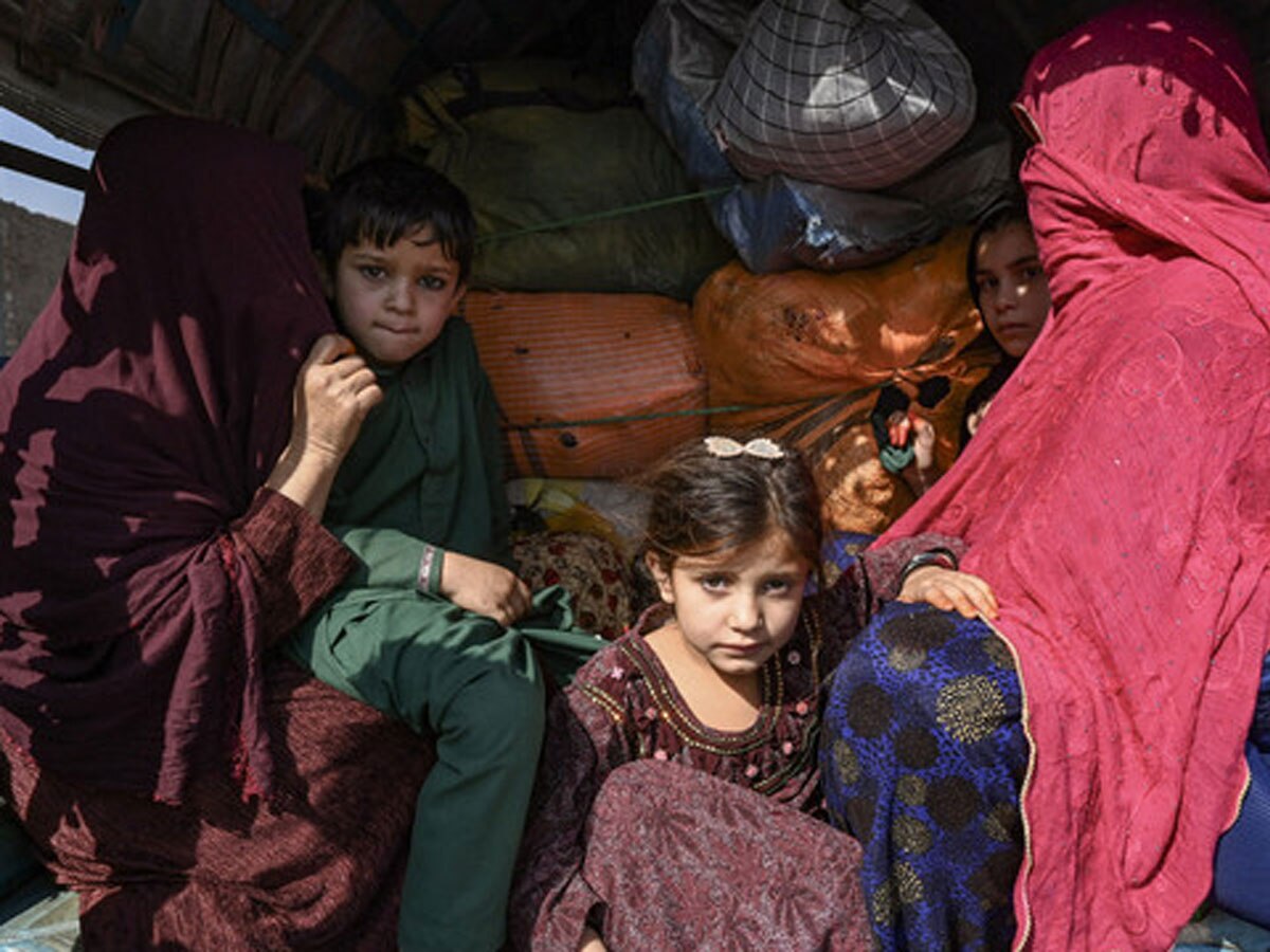 Pakistan forcing lakhs of Afghan migrants to leave Afghanistan refugees ...