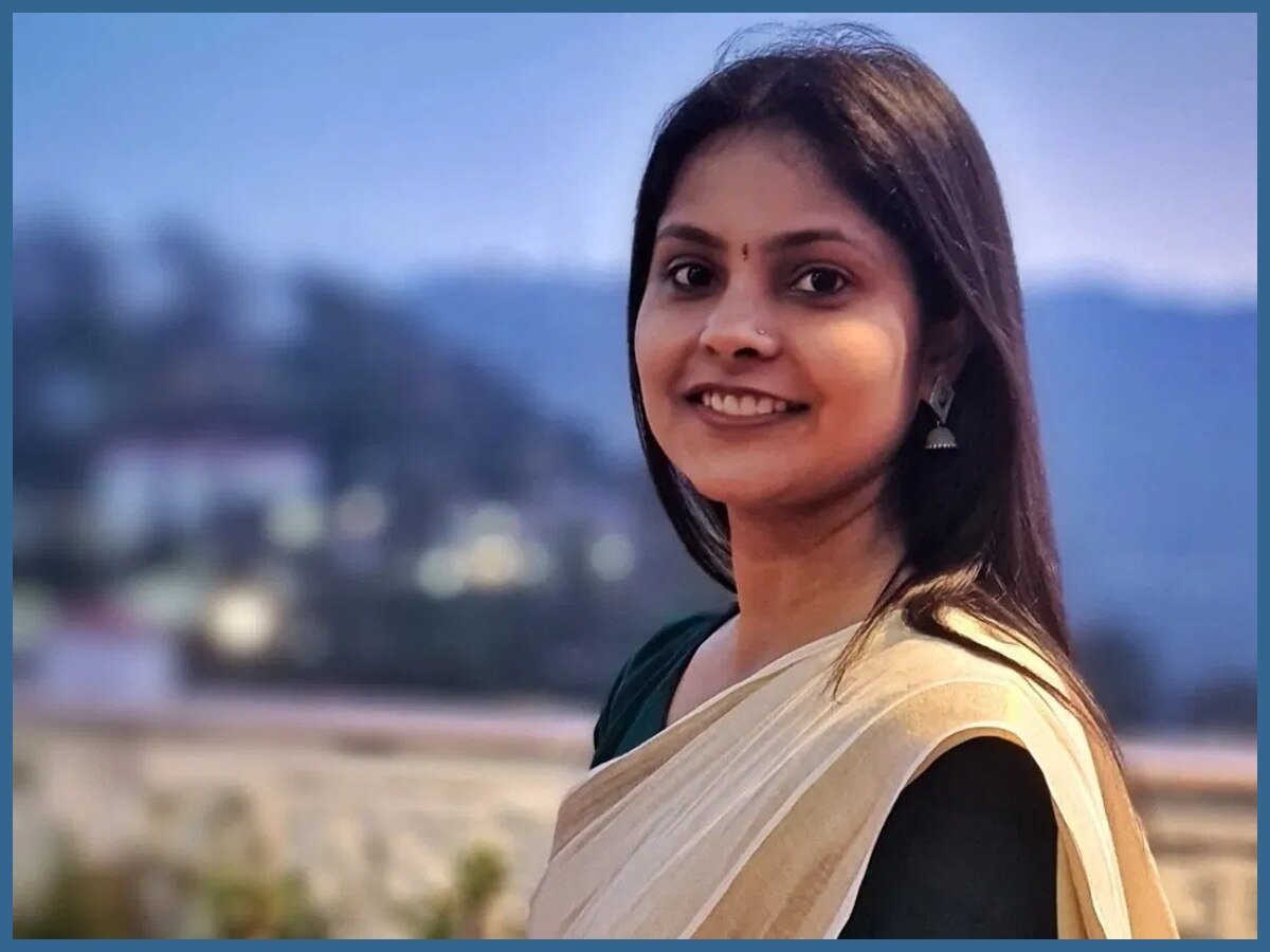 upsc topper IAS Aashima Goyal success story Big B also praised ...