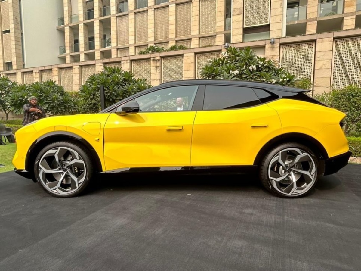 Lotus Eletre Electric SUV launch in India at price 3 crore rupees । भारत में लॉन्च हुई 3 करोड़ ...