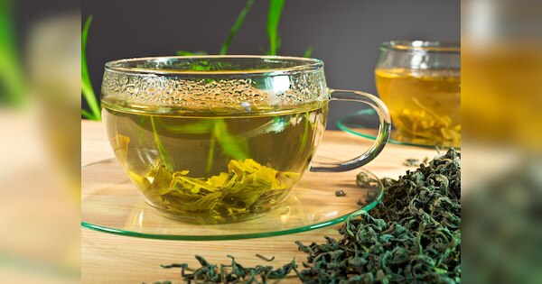 Do not make this mistake while making green tea it may cause harm ...