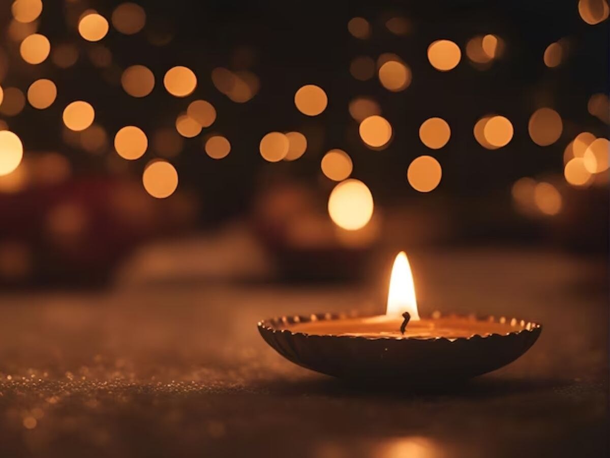 Diya Lighting Rules: दीपक जलाते वक्त इन 5 नियमों का करें पालन, घर में ...