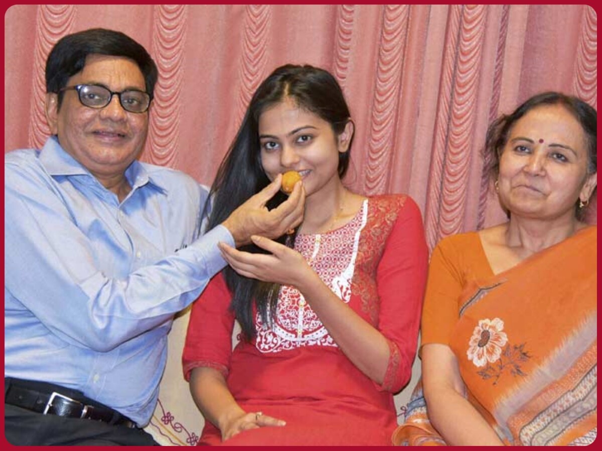 beautiful IAS Artika Shukla achieved success in UPSC CSE first attempt ...